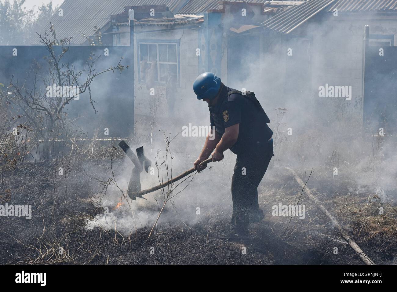 Ukrainian state emergency service firefighter hi-res stock photography ...