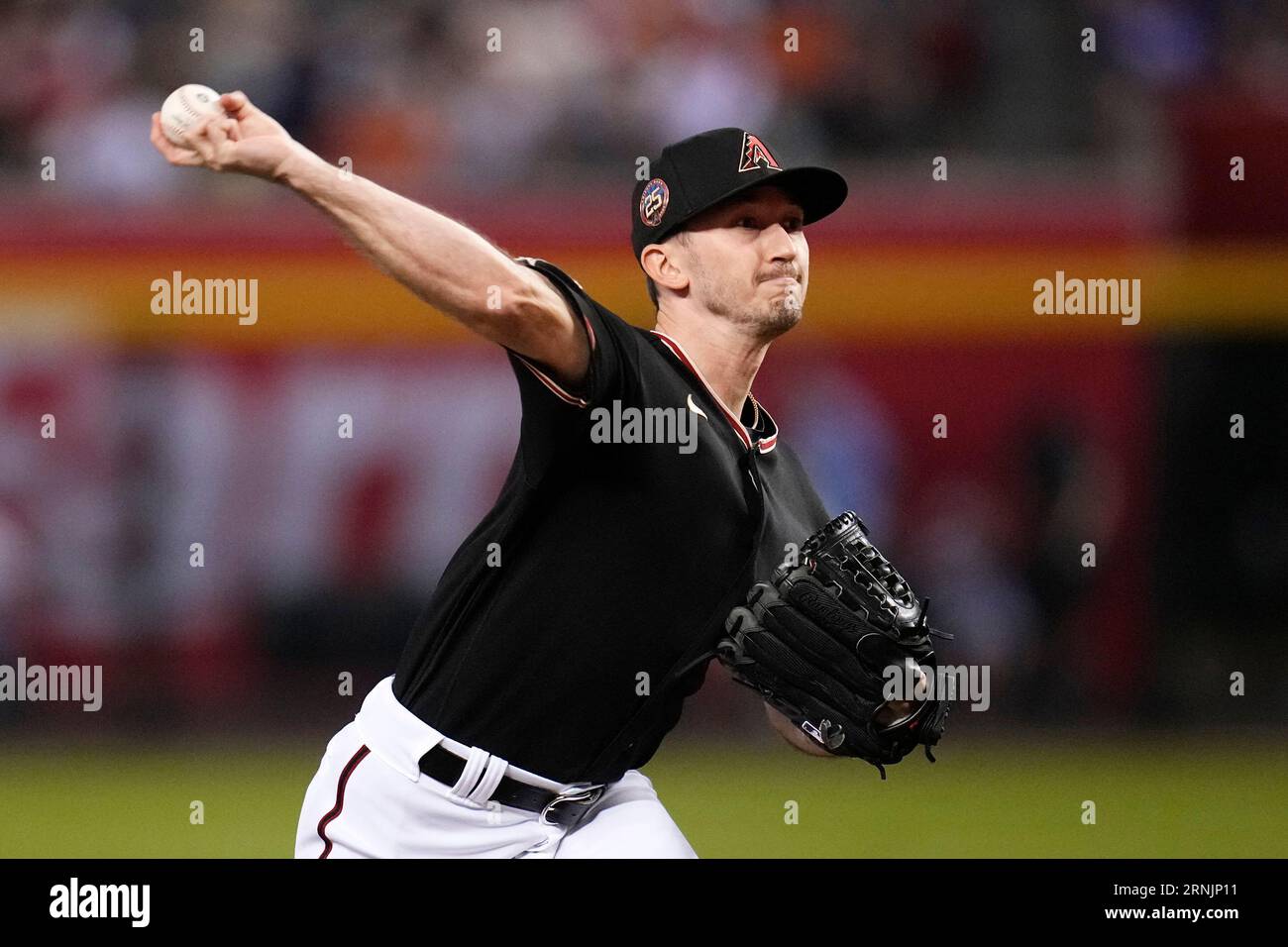 Arizona Diamondbacks starting pitcher Zach Davies throws against the ...