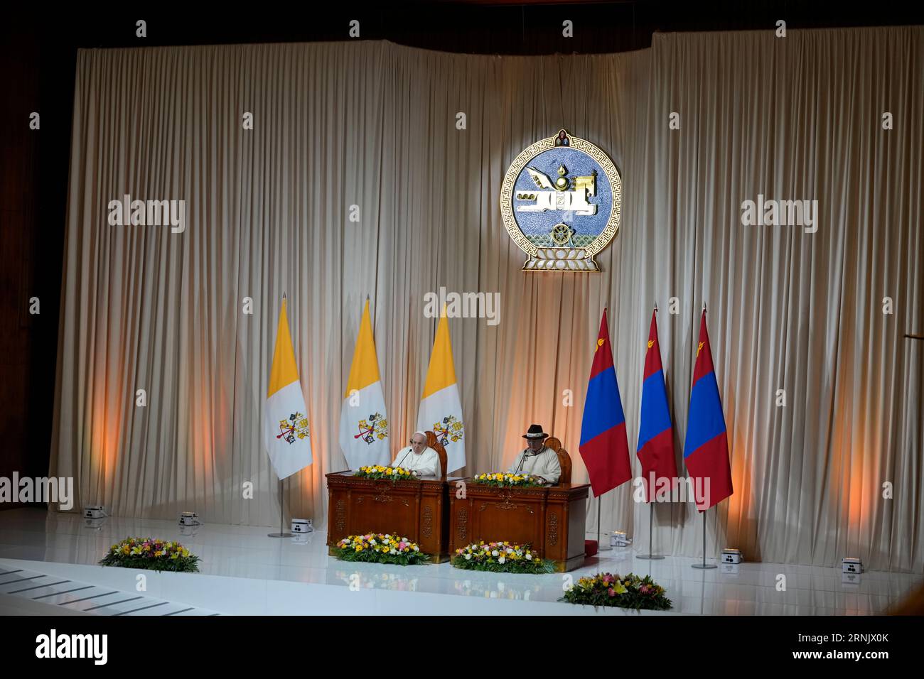 Mongolian President Ukhnaagiin Khurelsukh, right, and Pope Francis ...