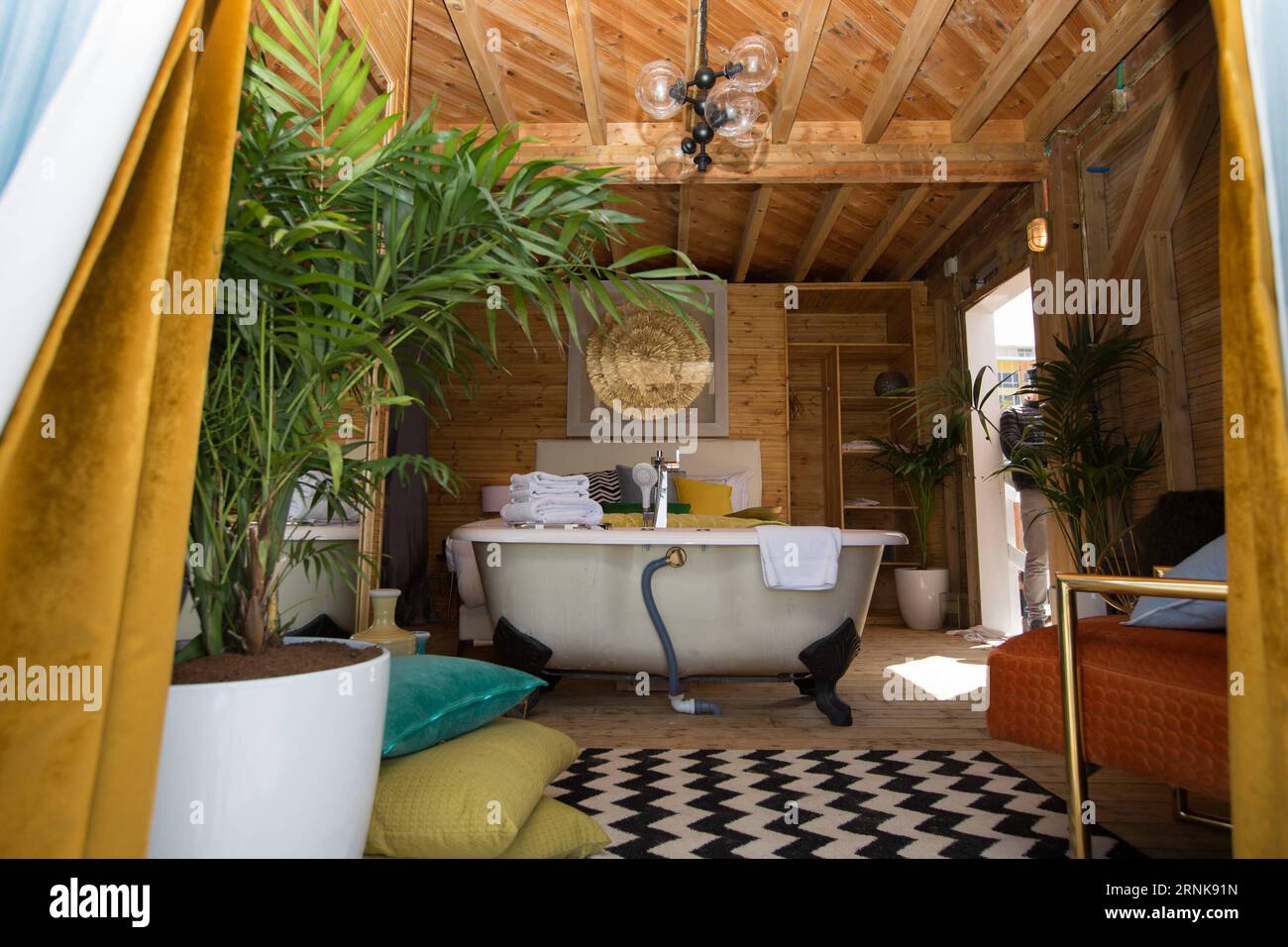 Wtc tower interior hi-res stock photography and images - Alamy