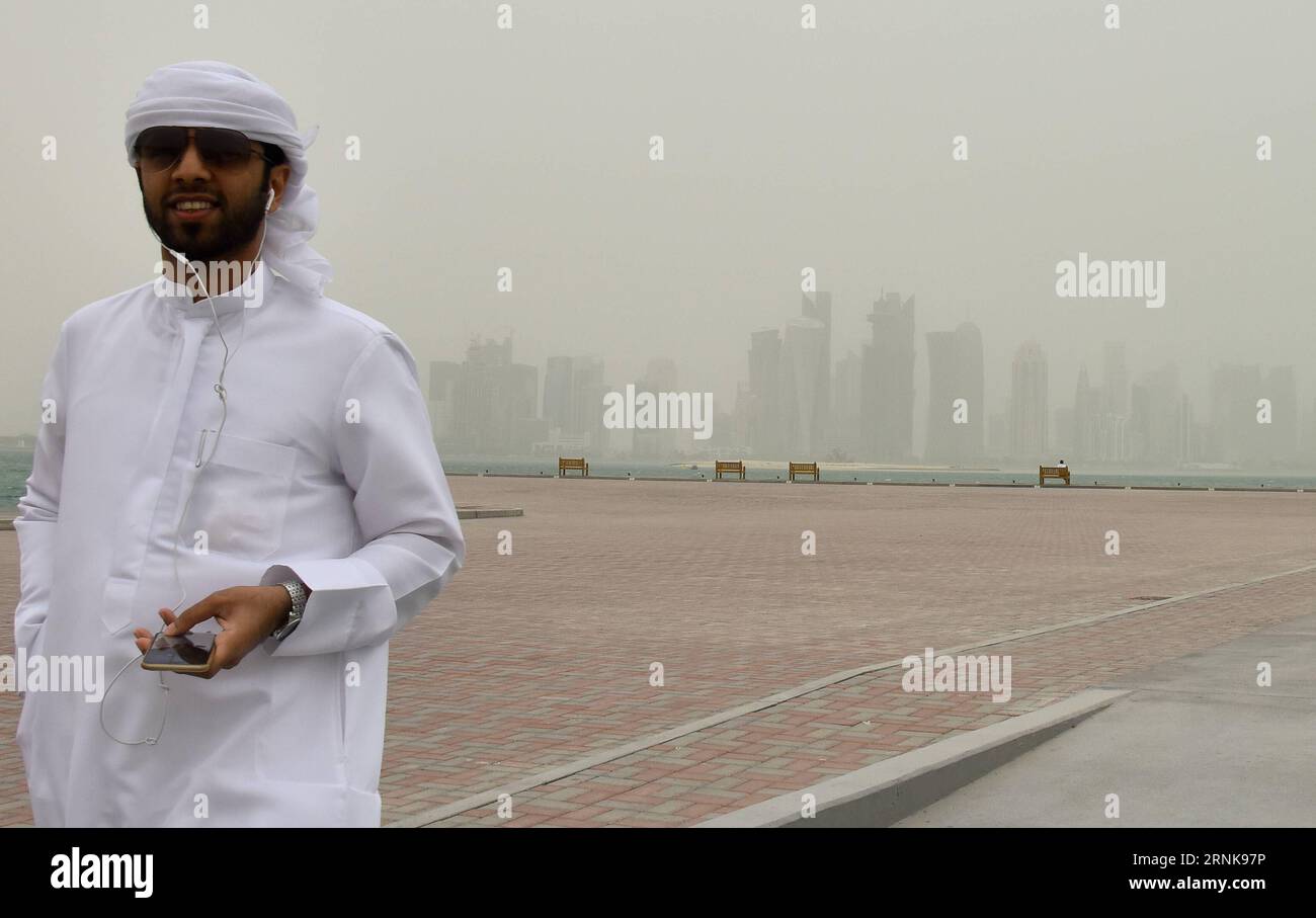Doha qatar dust storm hi-res stock photography and images - Alamy