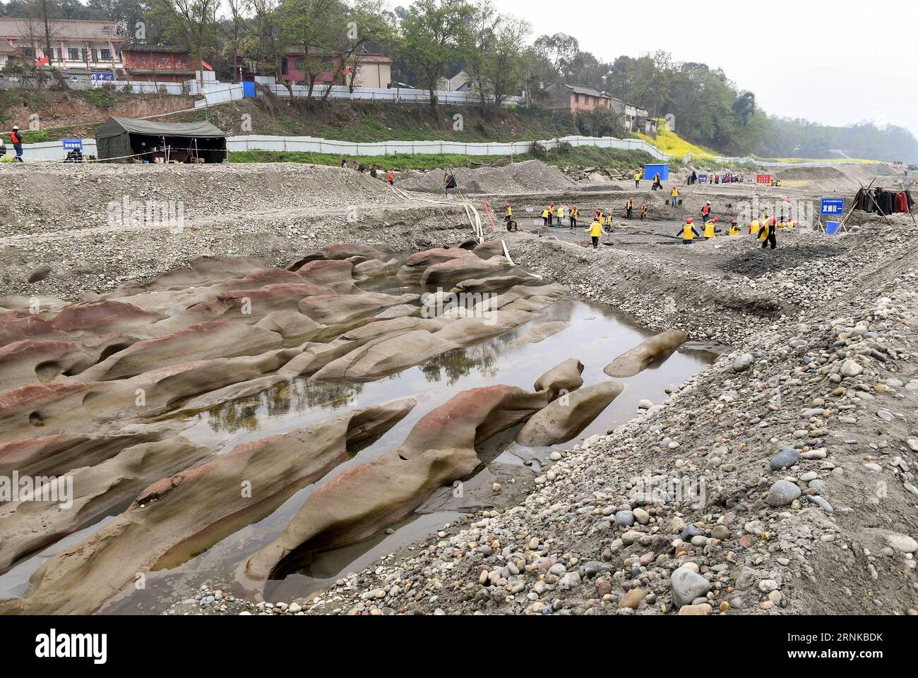 Underwater city china river hi-res stock photography and images - Alamy