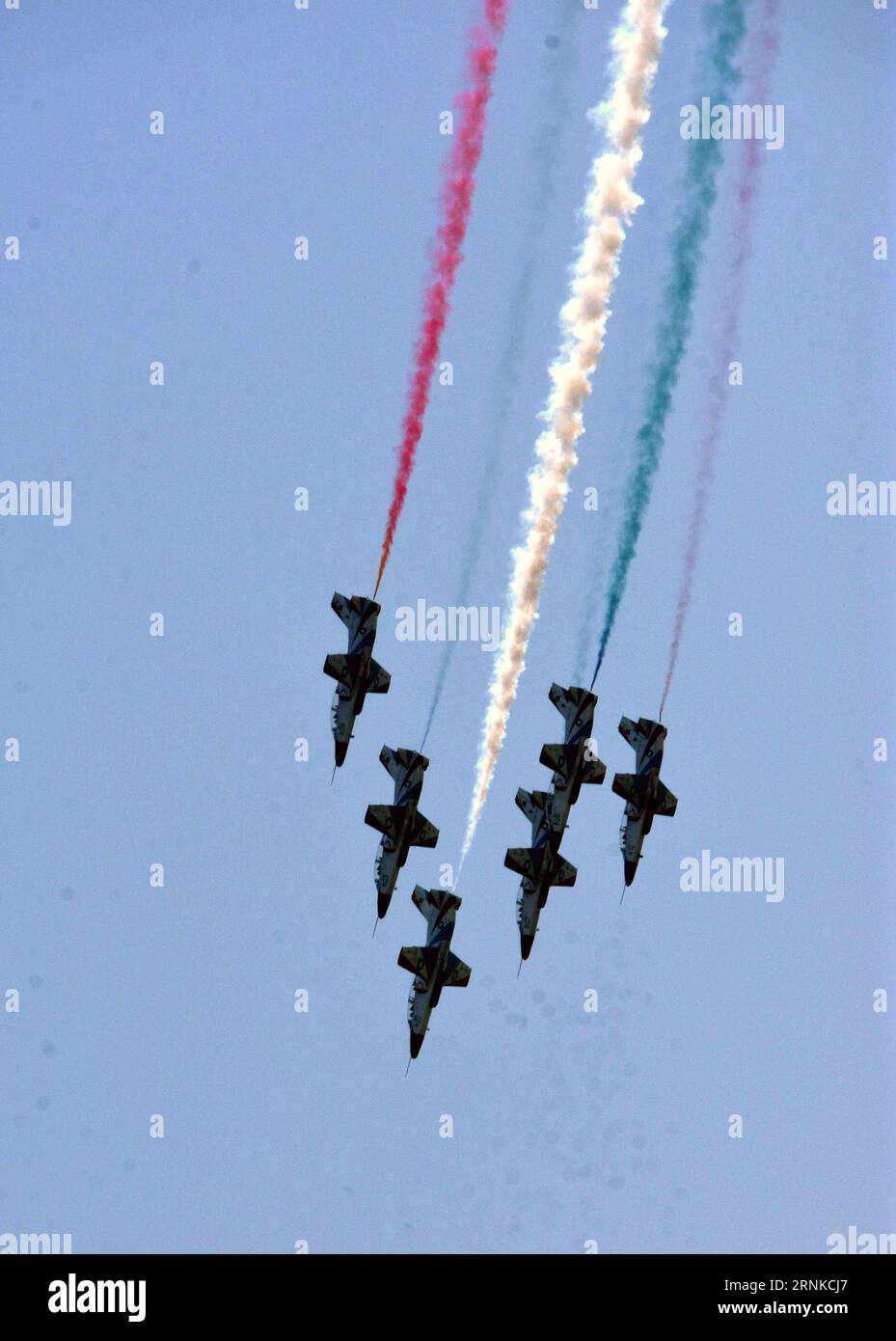 (170323) -- ISLAMABAD, March 23, 2017 -- Pakistani jets perform during ...