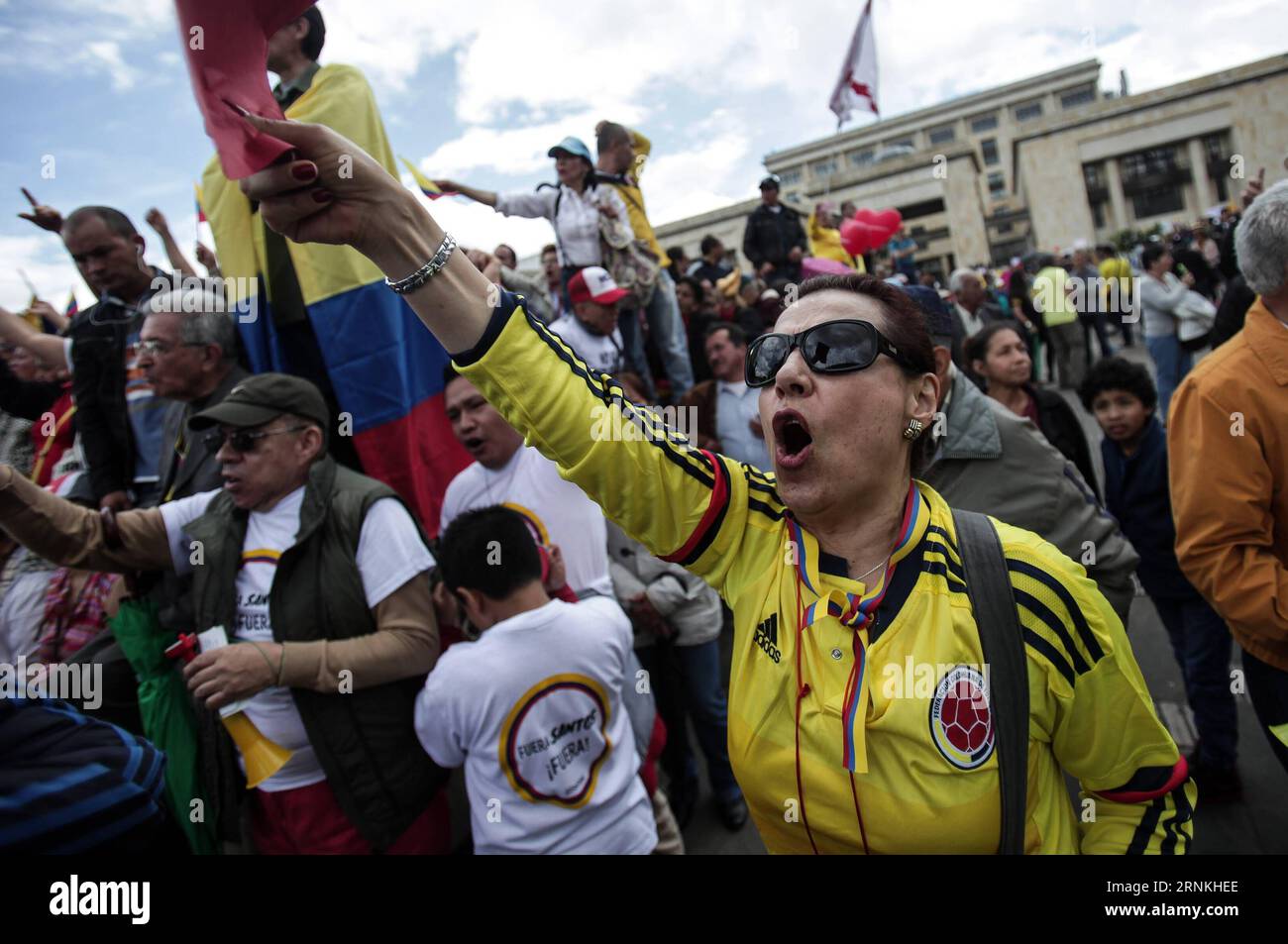Colombian society hi-res stock photography and images - Alamy