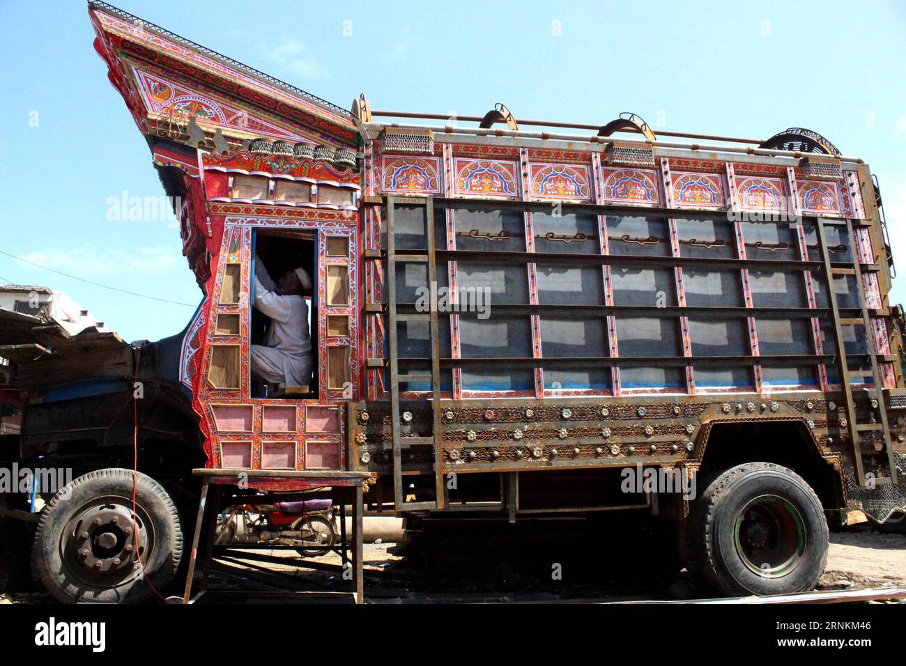 Truck art in peshawar hi-res stock photography and images - Alamy