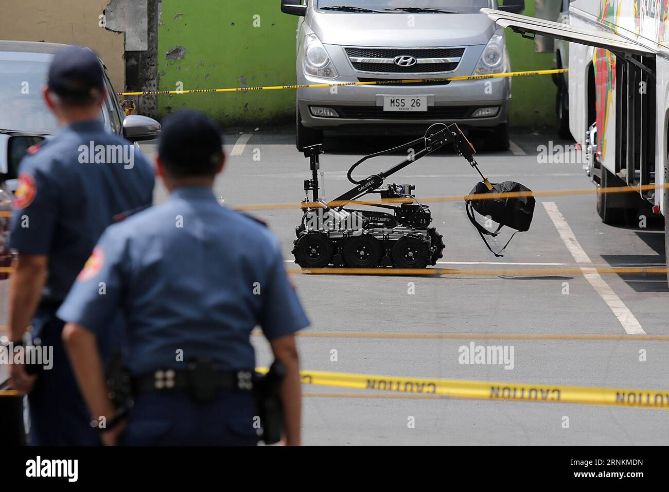 (170411) -- QUEZON CITY, April 11, 2017 -- Members of the Philippine ...