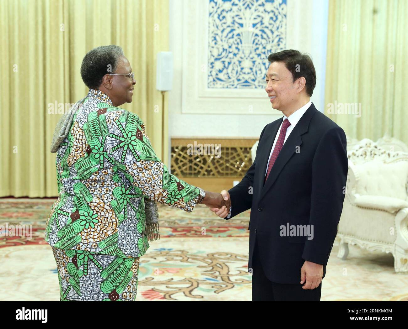 (170411) -- BEIJING, April 11, 2017 -- Chinese Vice President Li ...