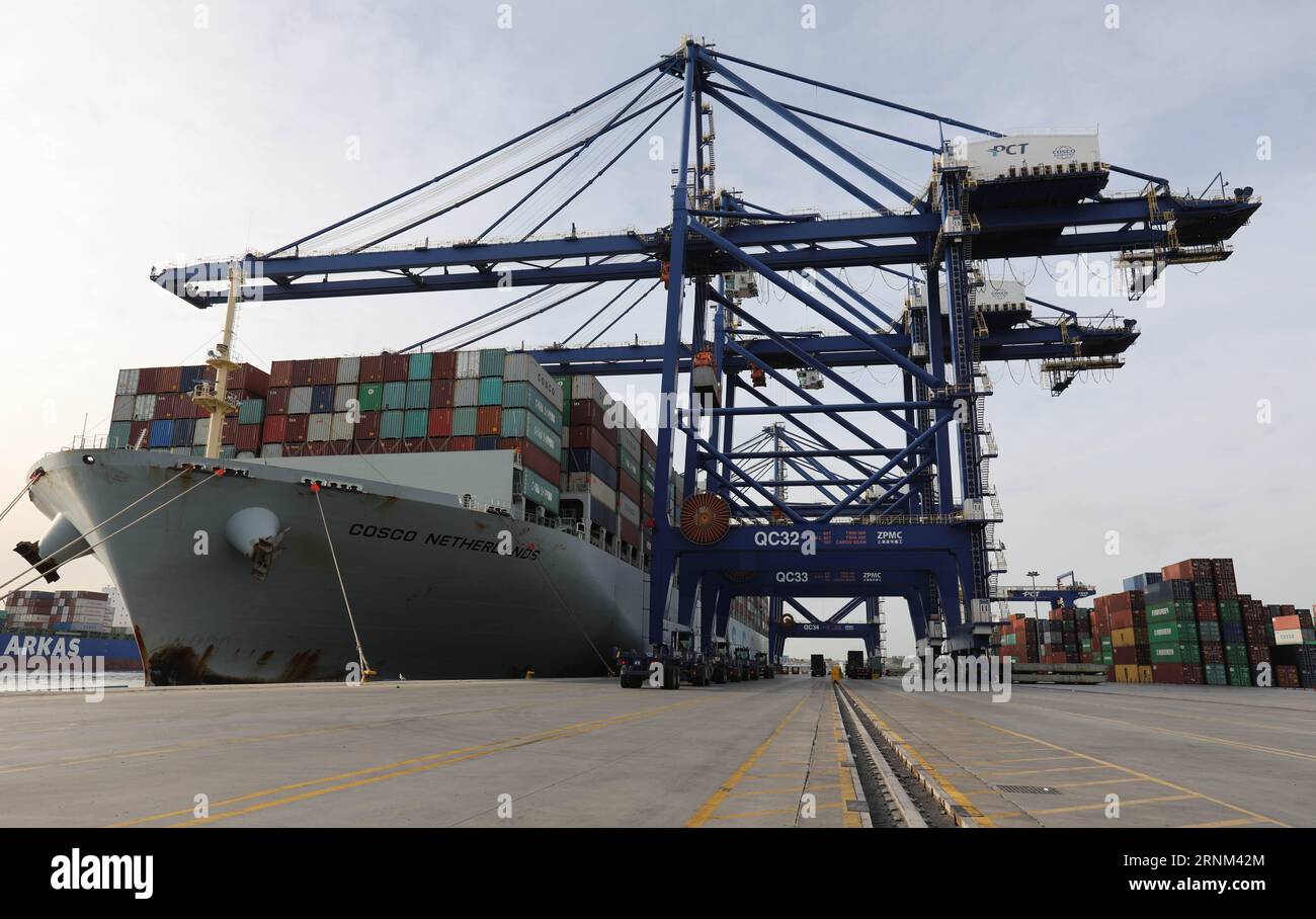 Cosco atlantic ocean hi-res stock photography and images - Alamy