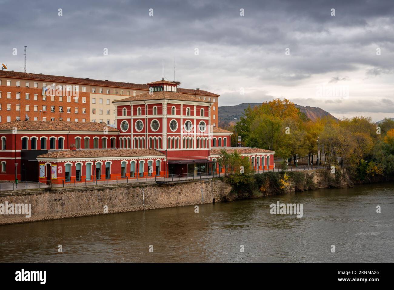 Scenic cityscape with river curves hi-res stock photography and images ...