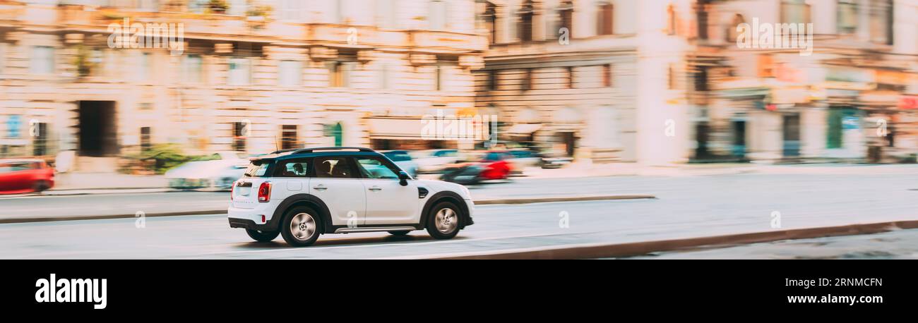 Mini countryman white hi-res stock photography and images - Alamy