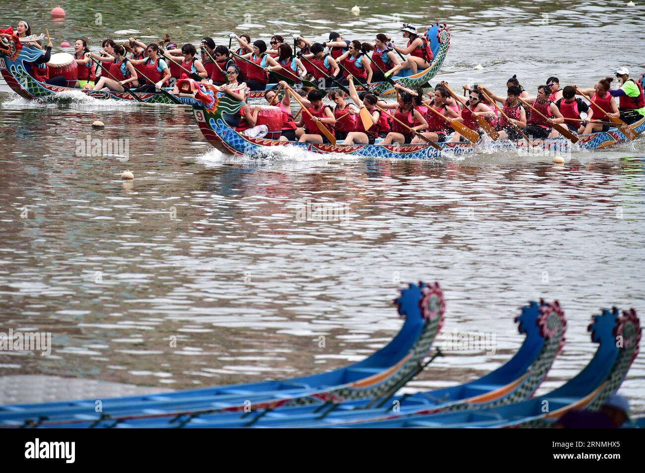 100 yuan taiwan hi-res stock photography and images - Alamy