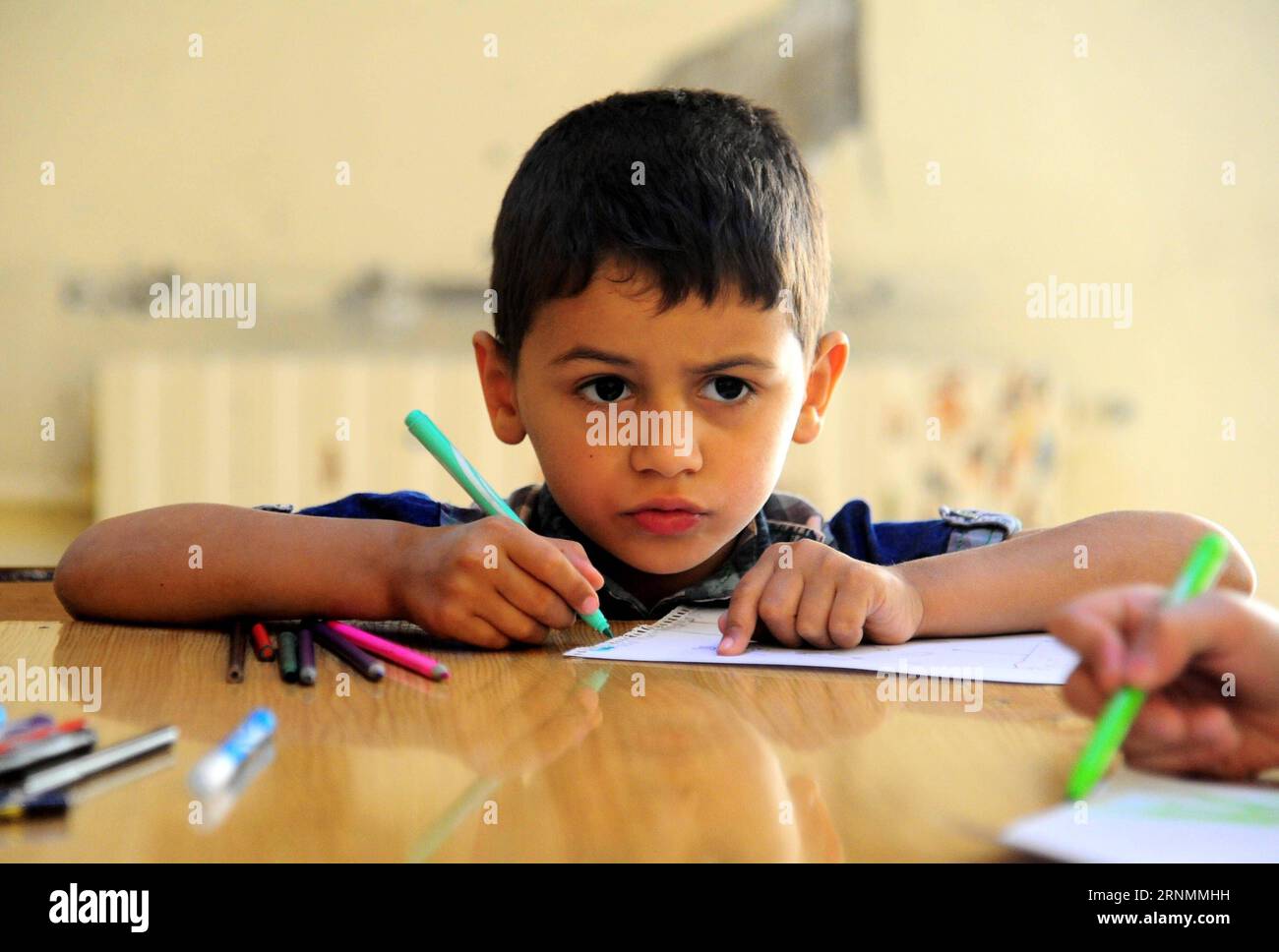 War foster child hi-res stock photography and images - Alamy
