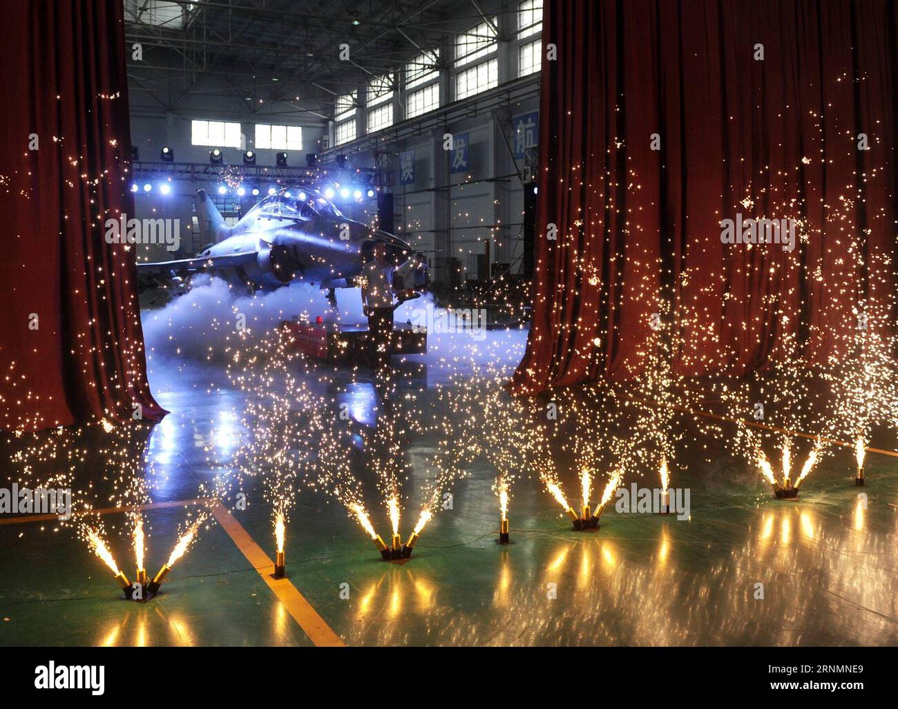 Off line ceremony hi-res stock photography and images - Alamy