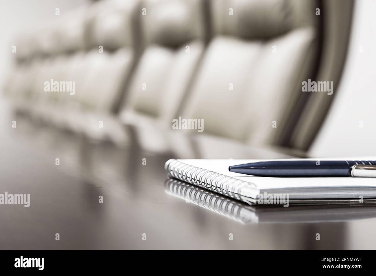 Auditorium empty meeting room hi-res stock photography and images - Alamy