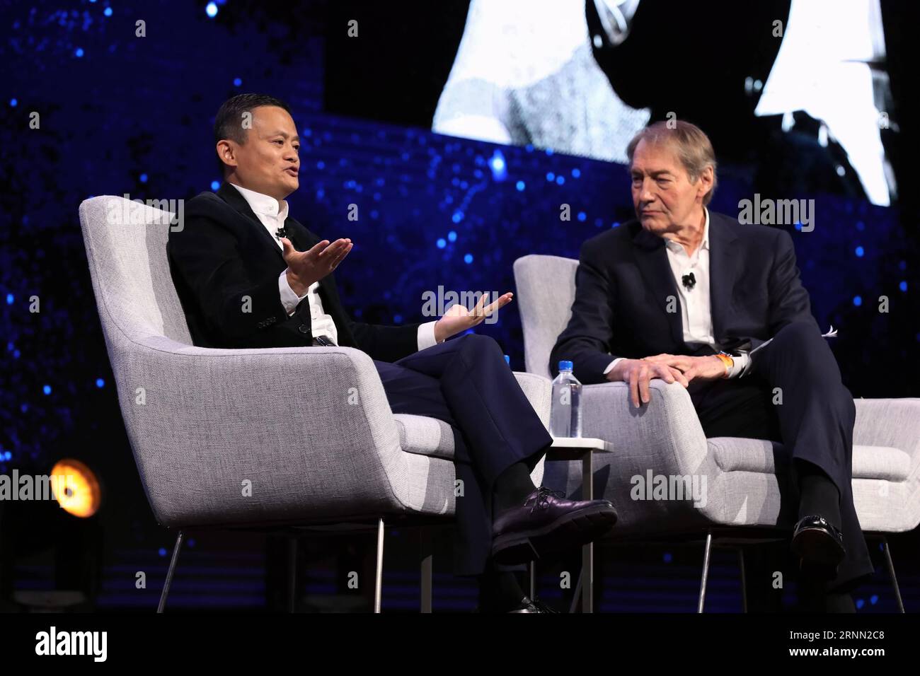 (170621) -- DETROIT, June 21, 2017 -- Alibaba founder Jack Ma (L ...