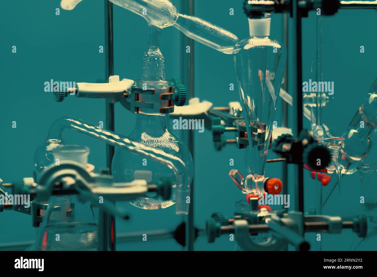 Displacement experiment hi-res stock photography and images - Alamy