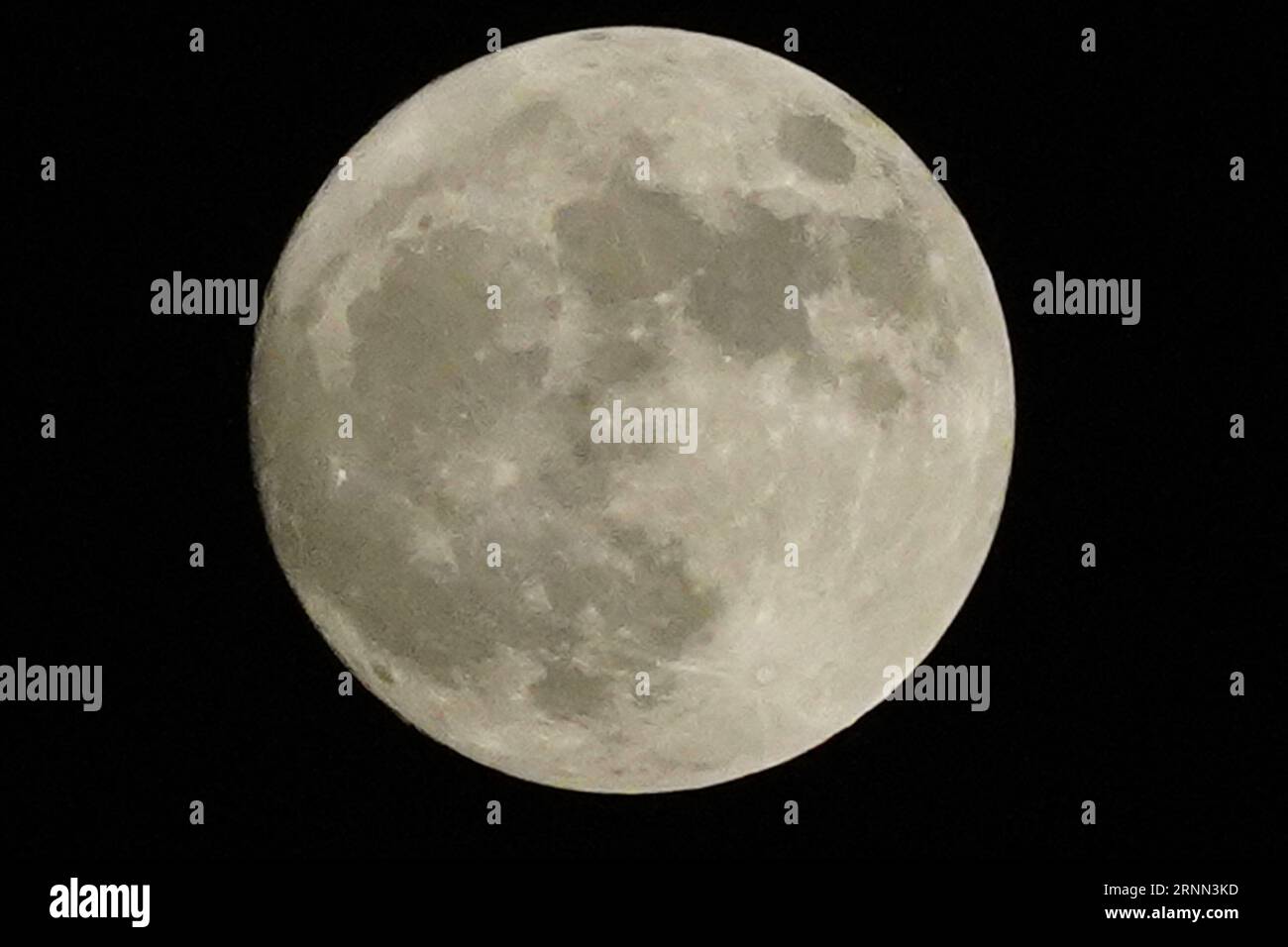 India. 30th Aug, 2023. A supermoon are seen rise over the Ajmer ...