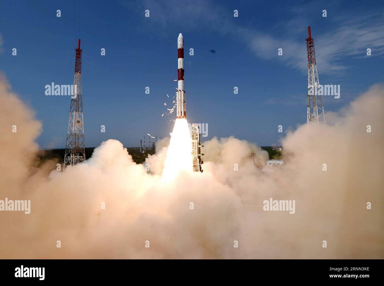Isro rocket hi-res stock photography and images - Alamy