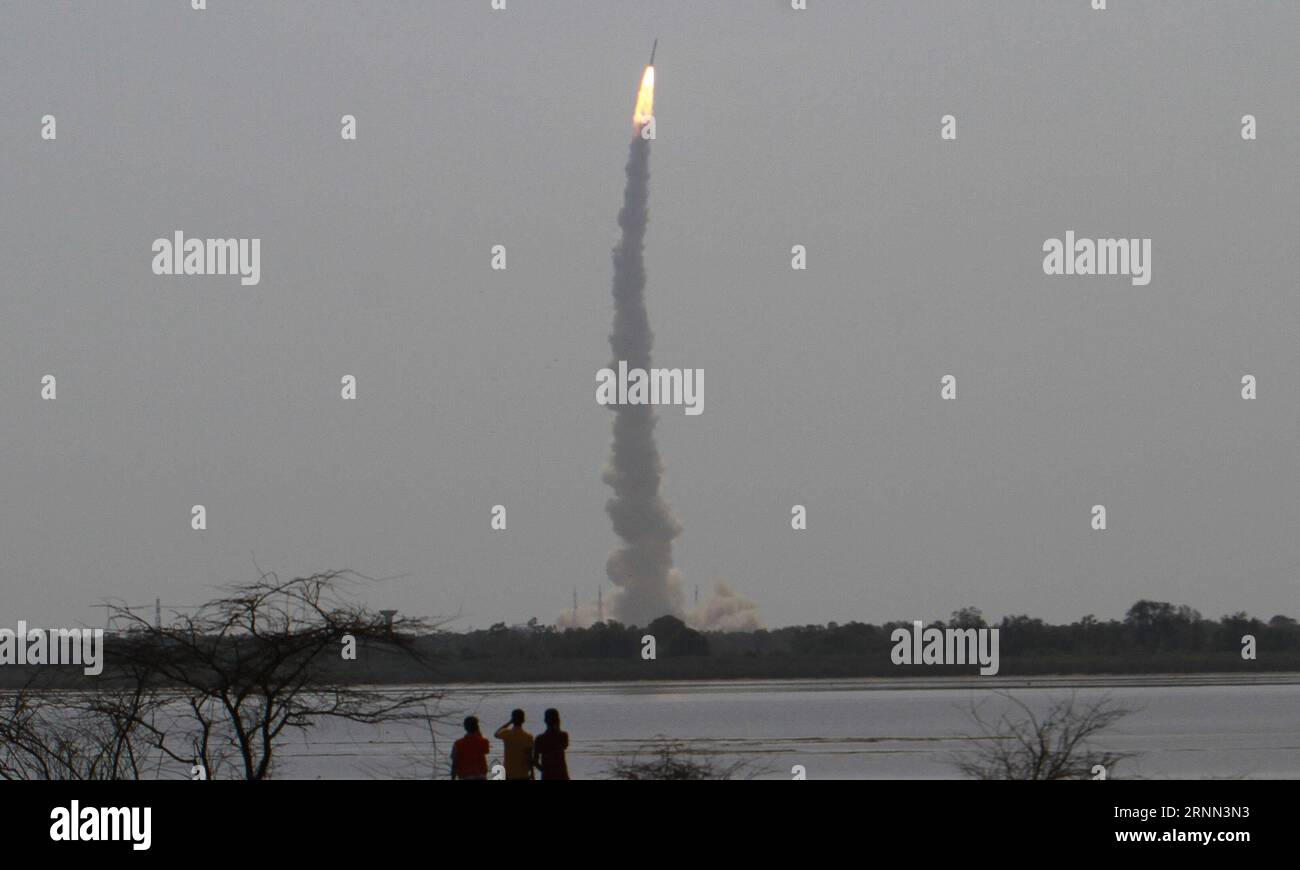 Isro rocket hi-res stock photography and images - Alamy