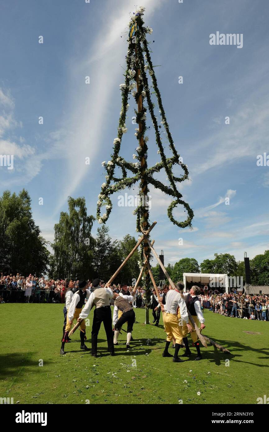 Summer solstice days hi-res stock photography and images - Alamy