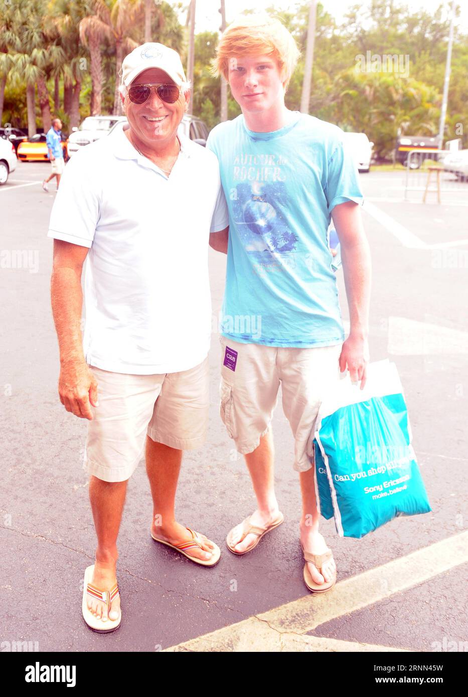 Cameron marley buffett and jimmy buffett hi-res stock photography and ...
