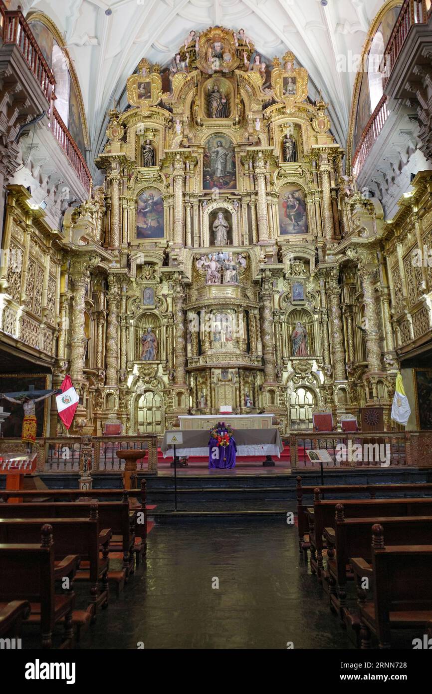 Cusco, Peru - Dec 5, 2022: Altar and interior of the Church of La ...