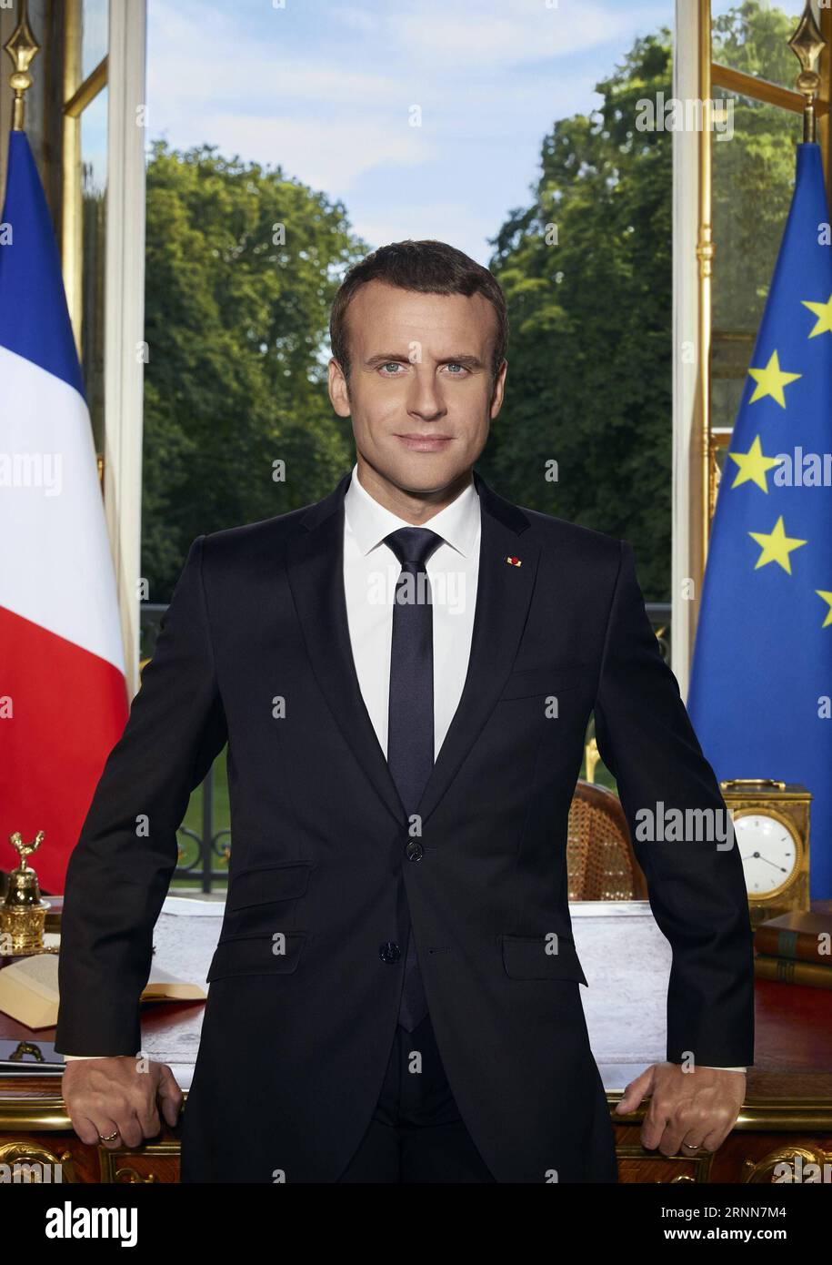 Emmanuel macron portrait hi-res stock photography and images - Alamy