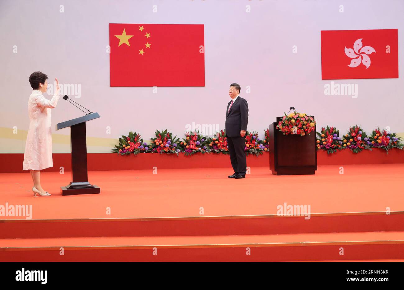 (170701) -- HONG KONG, July 1, 2017 -- Lam Cheng Yuet-ngor (L) is sworn ...