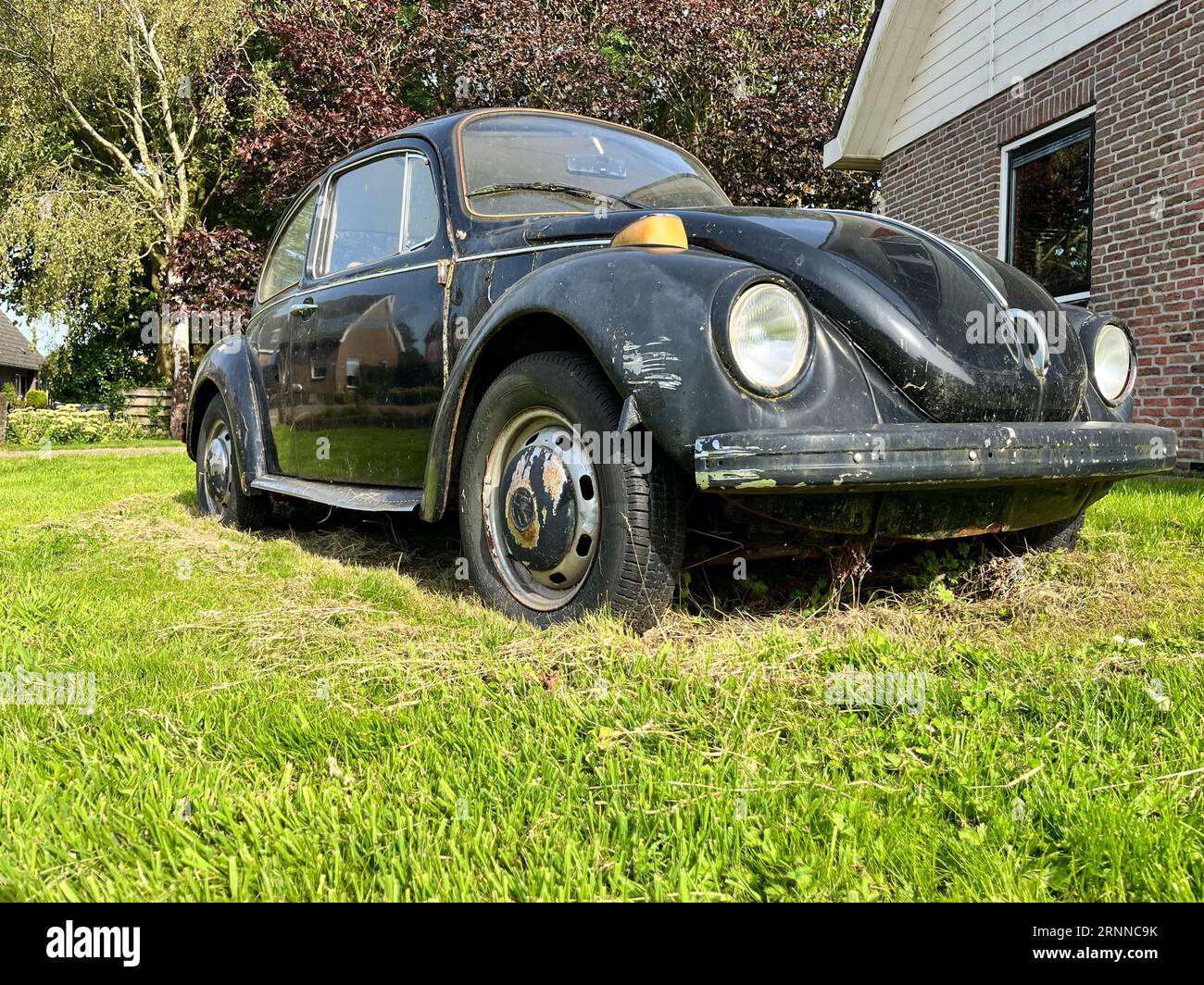 Old vw beetle hi-res stock photography and images - Alamy