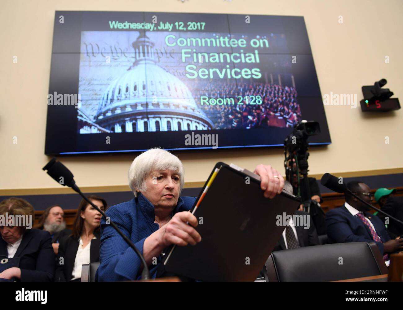 Shet reduction hi-res stock photography and images - Alamy