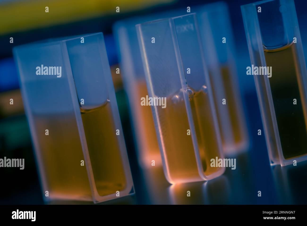 Uv absorption hi-res stock photography and images - Alamy