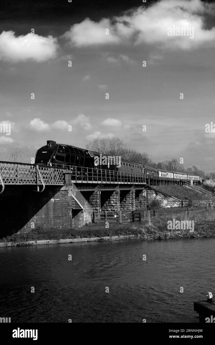 LNER Class A4 Pacific train, 60007 Sir Nigel Gresley at Nene Valley ...