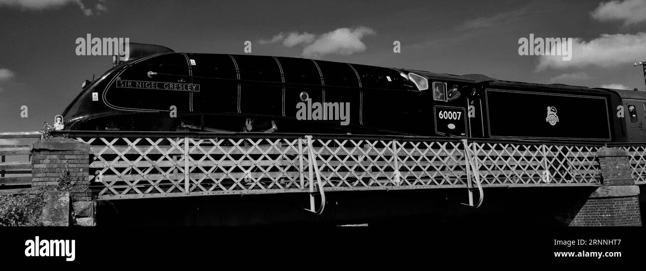LNER Class A4 Pacific train, 60007 Sir Nigel Gresley at Nene Valley ...