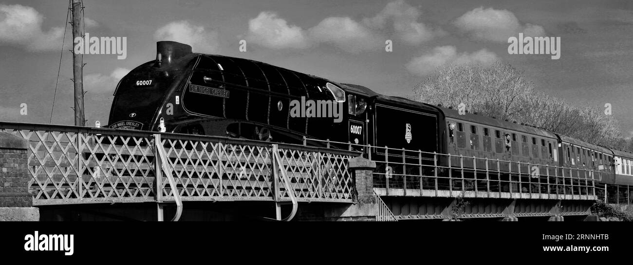 LNER Class A4 Pacific train, 60007 Sir Nigel Gresley at Nene Valley ...