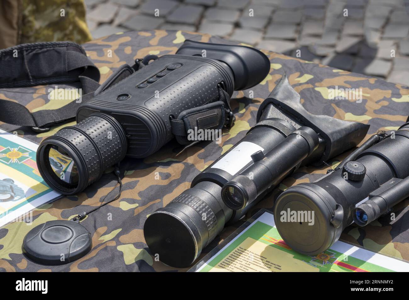 Night vision device goggles hi-res stock photography and images - Alamy