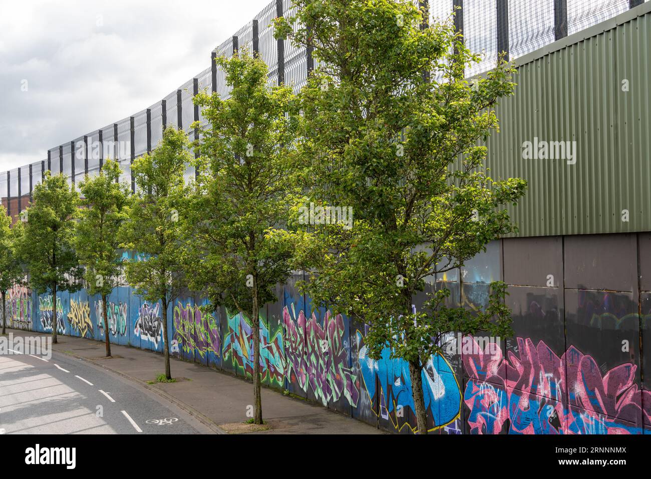 The Peace Wall, Cooper Way, Belfast, northern Ireland Stock Photo - Alamy