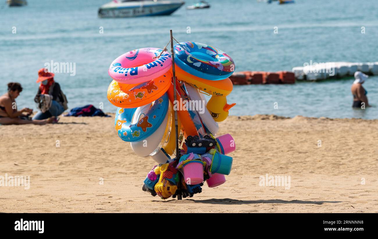 Pattaya beach activities hi-res stock photography and images - Alamy