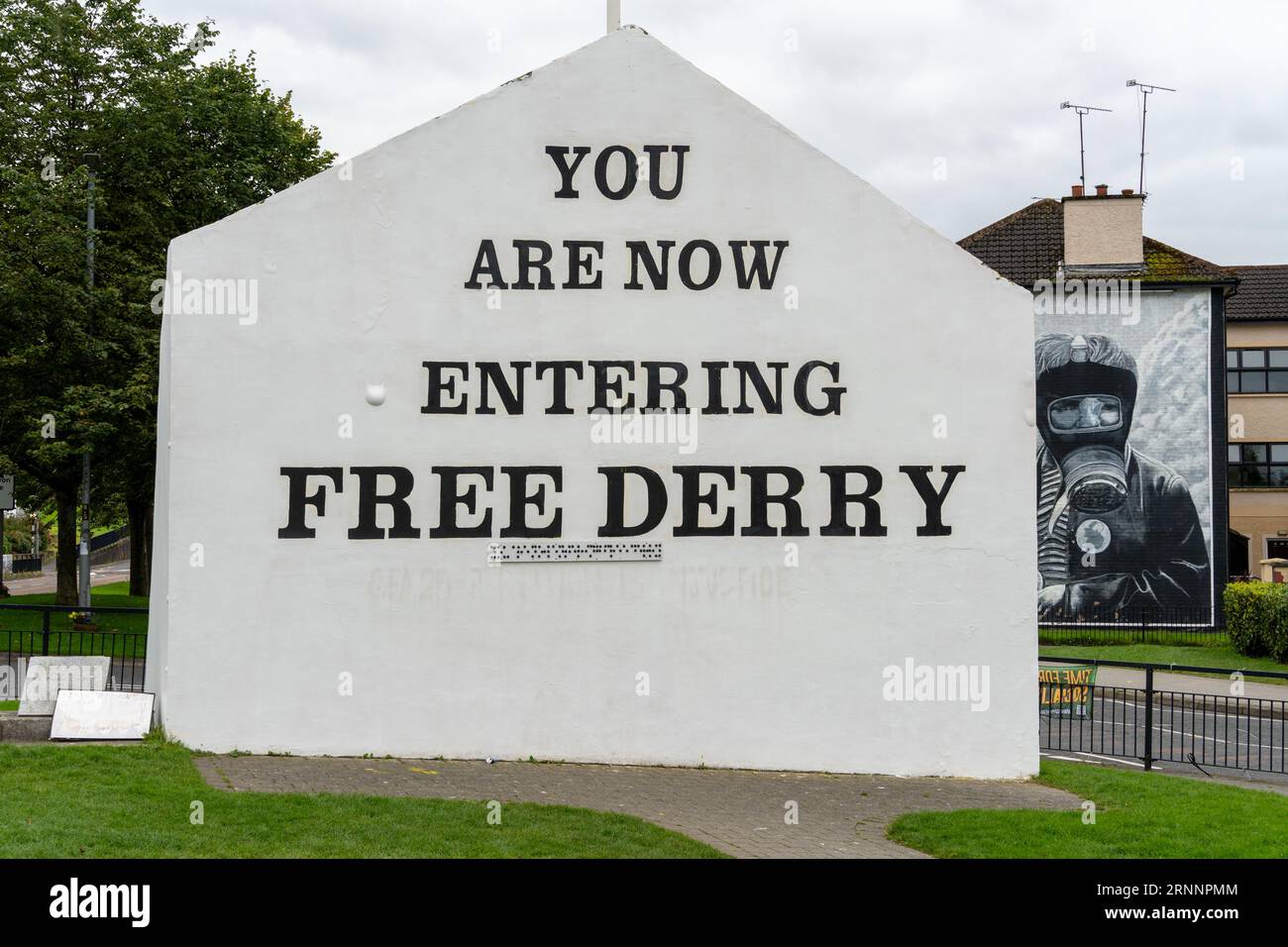 Bogside hi-res stock photography and images - Alamy