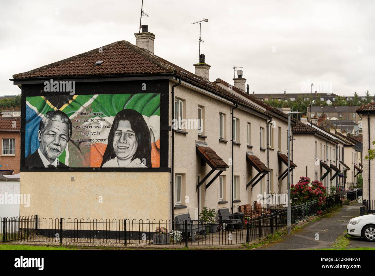 Mural nelson mandela and bobby sands hi-res stock photography and ...