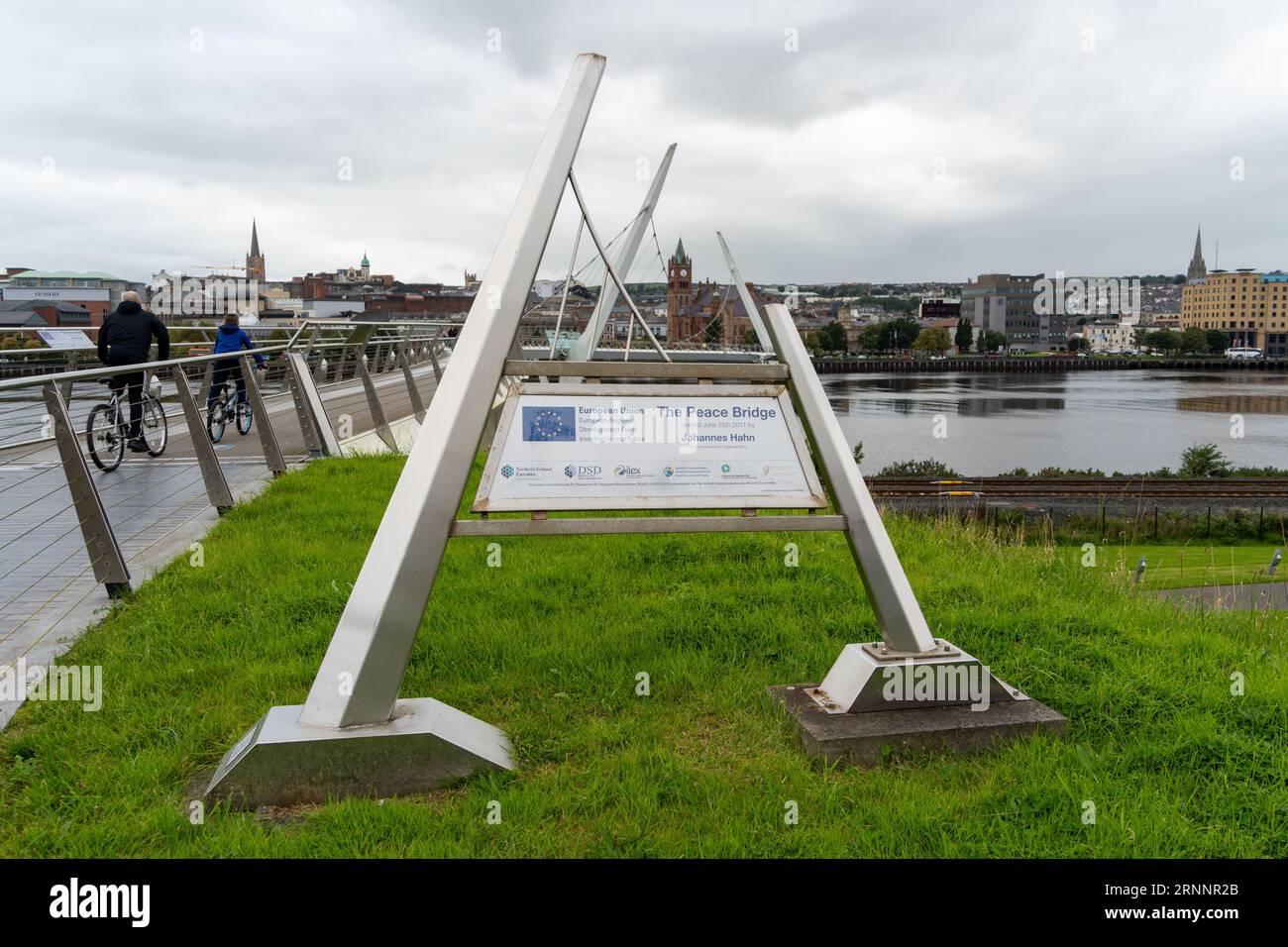 The Peace Bridge over the River Foyle in the city of Derry ...