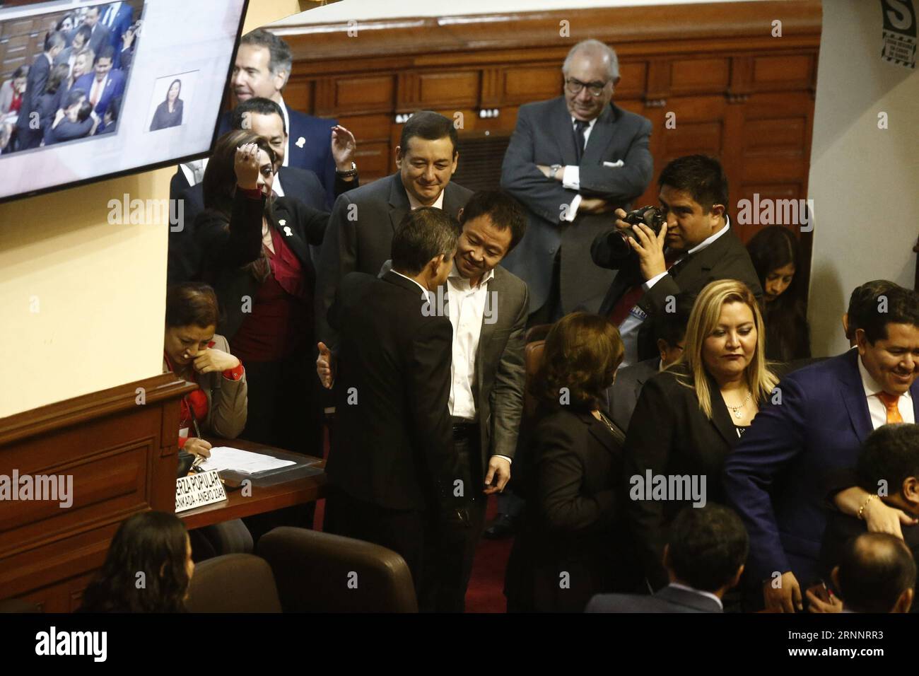 Segundo tercero hi-res stock photography and images - Alamy