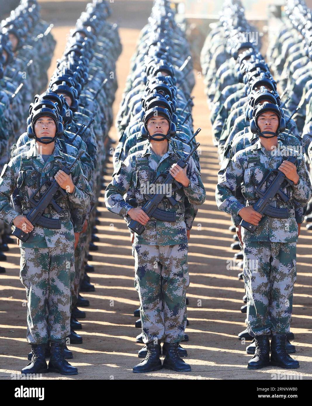 (170730) -- ZHURIHE, July 30, 2017 -- Troops make preparation for a ...