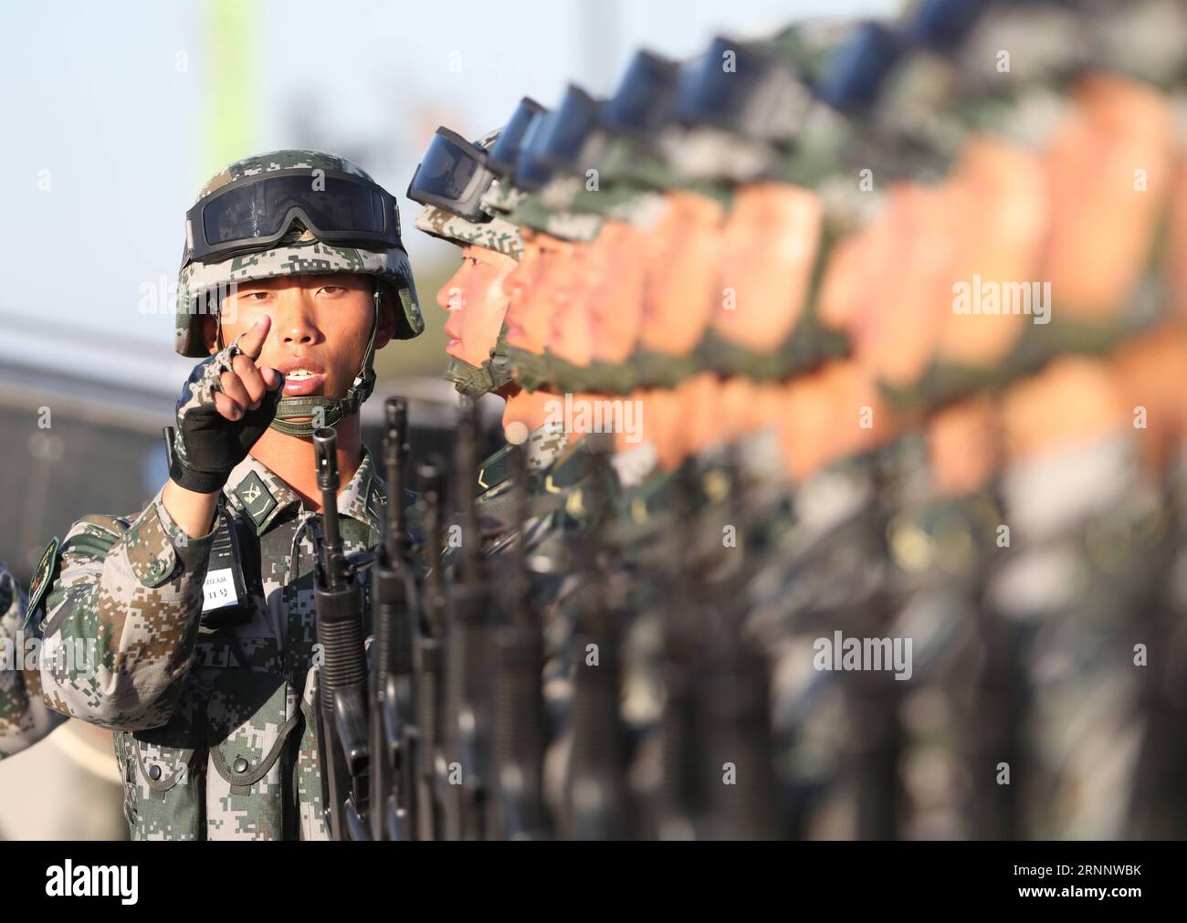 (170730) -- ZHURIHE, July 30, 2017 -- Troops make preparation for a ...