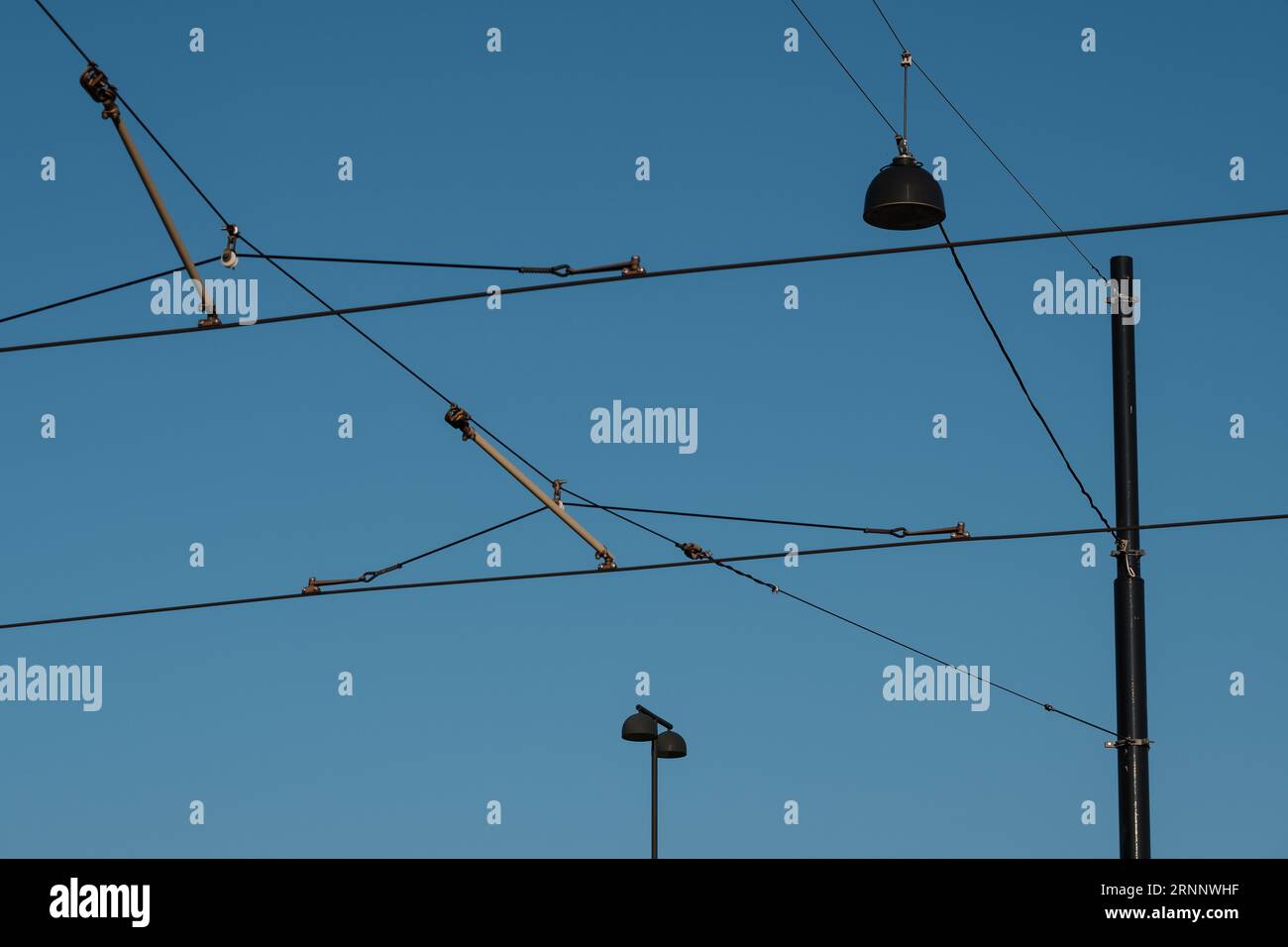 Overhead tram hi-res stock photography and images - Alamy