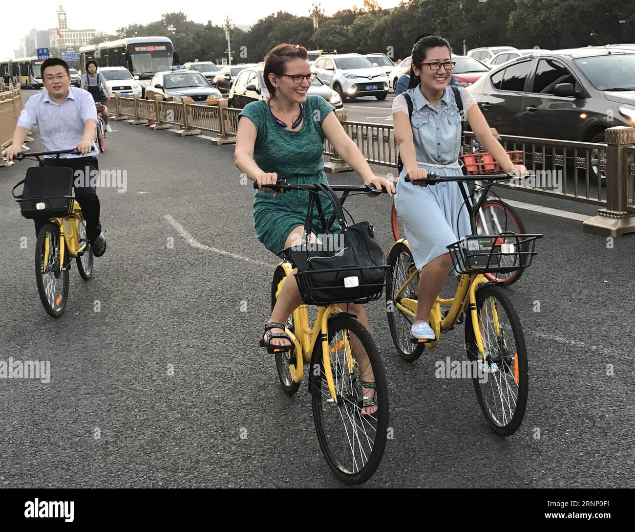 Bicycles of chinese bike sharing 2017 hi-res stock photography and ...