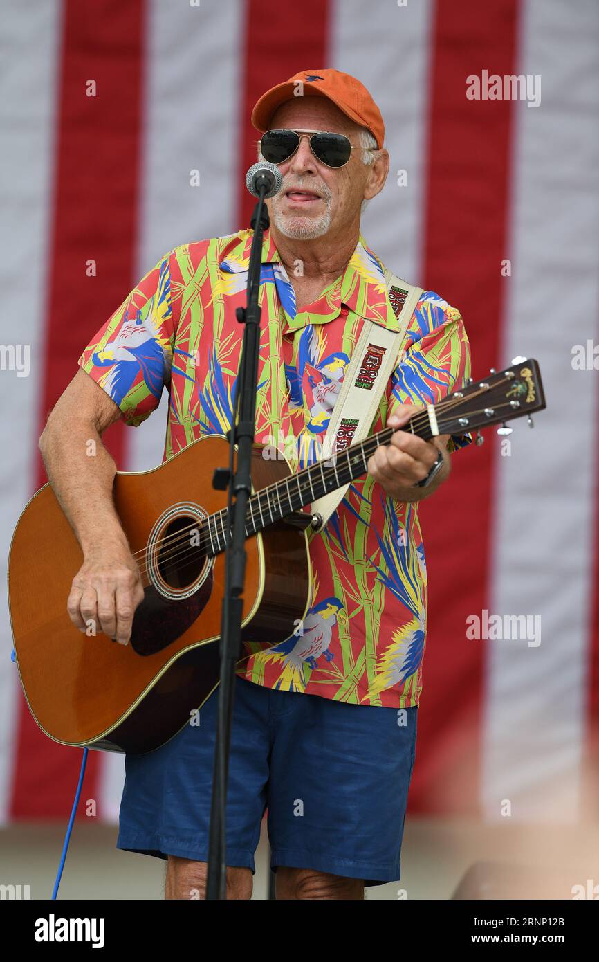 Jimmy buffett beach concert hi-res stock photography and images - Alamy