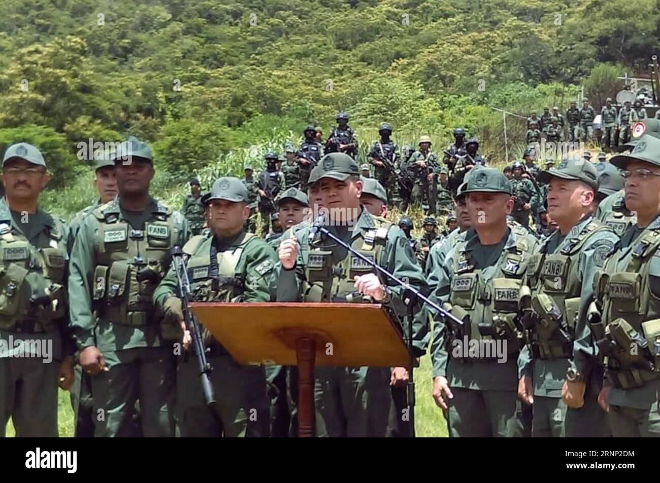 (170808) -- CARACAS, Aug. 8, 2017 -- Venezuelan Defense Minister ...