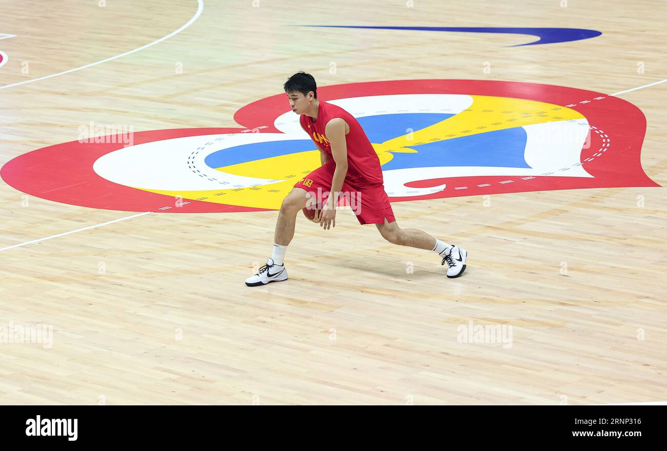 Manila, Philippines. 2nd Sep, 2023. Cui Yongxi of China warms up prior ...