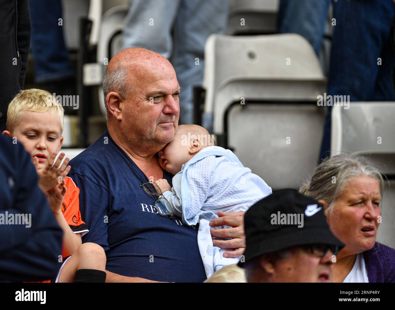 A millwall fan hi-res stock photography and images - Alamy