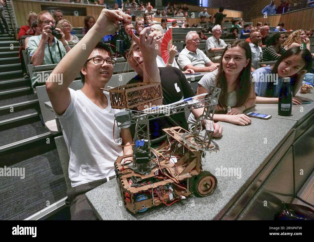 Engineering physics hi-res stock photography and images - Alamy